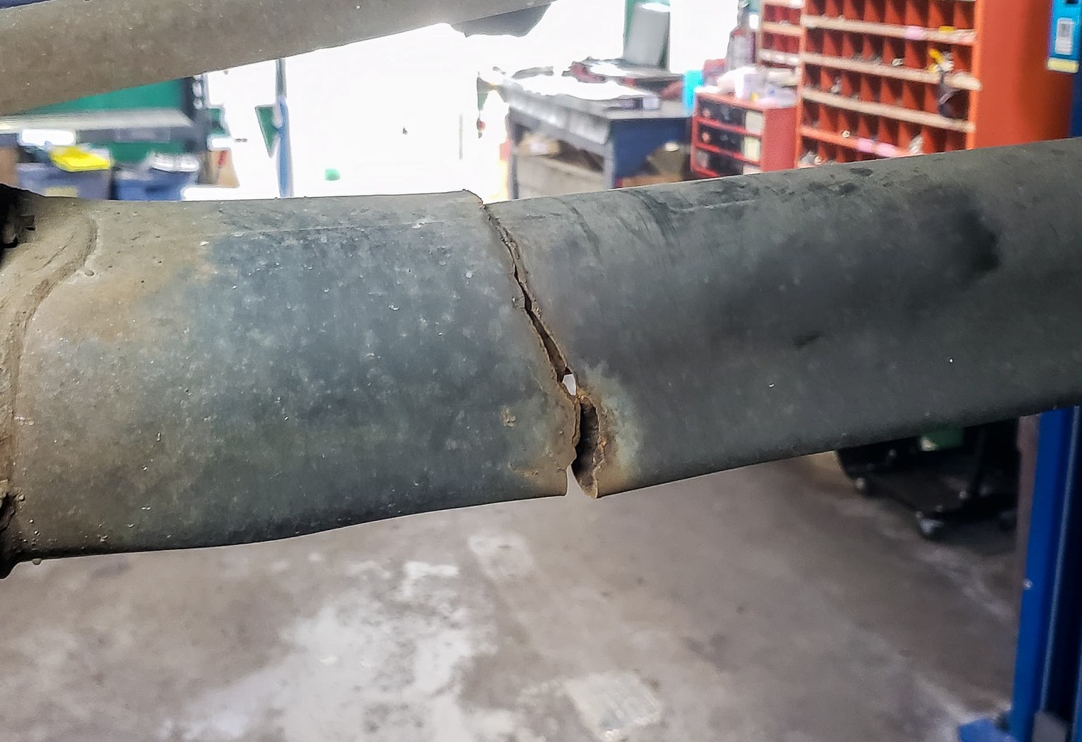 2002 Ford Windstar, Rear Axle Replacement- Pawlik Automotive Repair ...