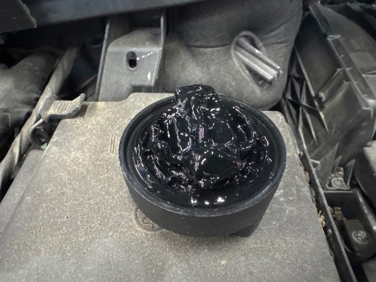 2013 Mercedes ML350 Oil Sludge- Pawlik Automotive Repair, Vancouver BC